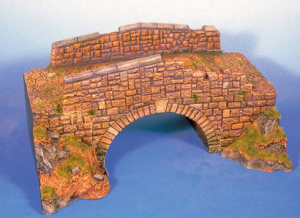 Michigan Toy Soldier Company : Andrea Miniatures - Roman Bridge
